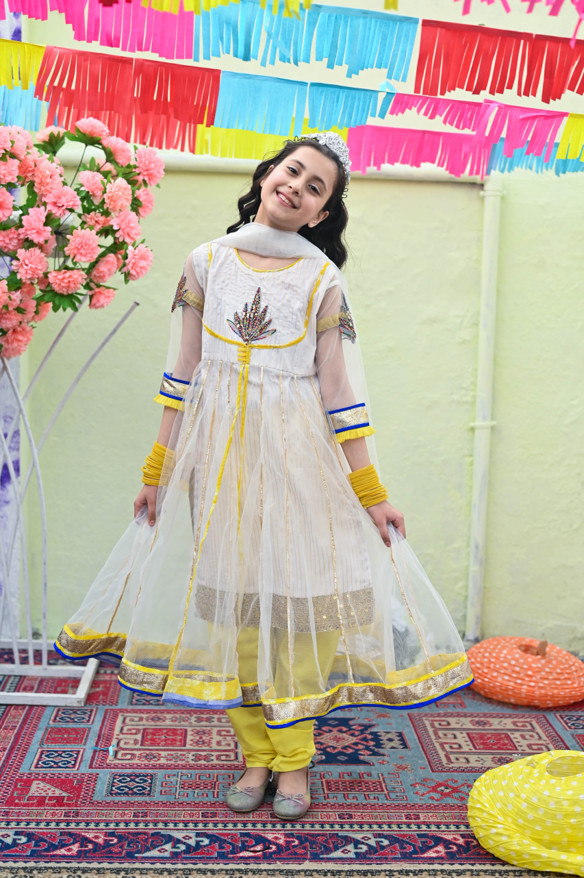 SURAJ MUKHI – zahraahmadofficial